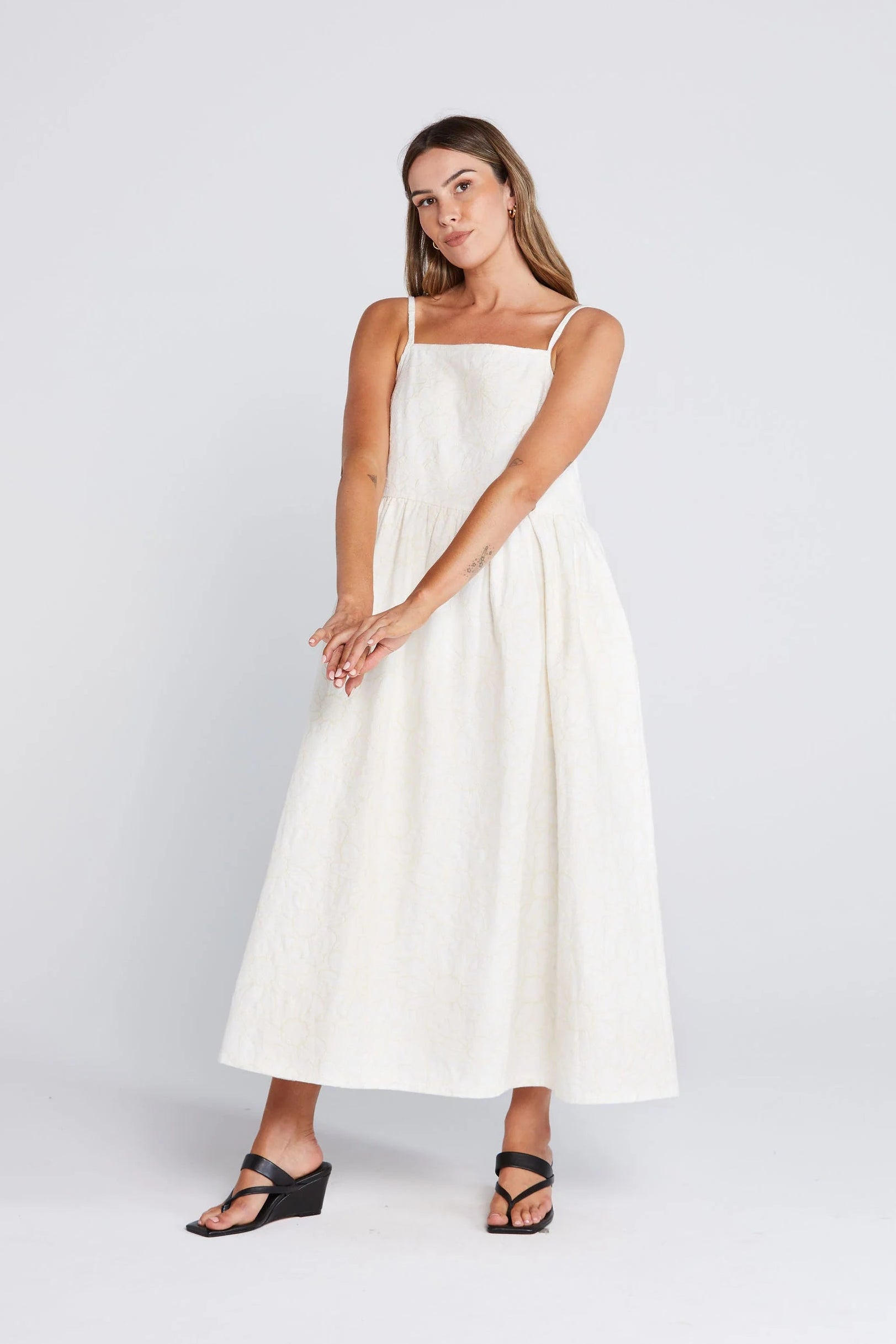 THING THING ZIGGLE DRESS - CREAMY DAISY – THE VOGUE STORE